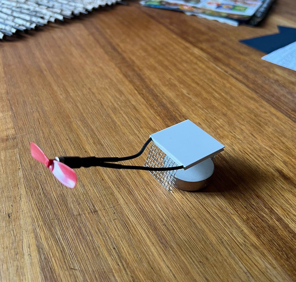 Candle Powered Desk Fan gift – Tiny Science Lab